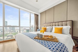 Apartamento, 3 quartos, vista para a cidade | Vista do quarto