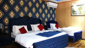 Quarto Triplo Deluxe | Wi-fi grátis, roupa de cama fornecida