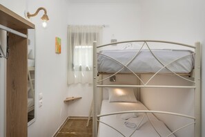 Vila | 3 quartos, cofres nos quartos, espaço de trabalho para notebook