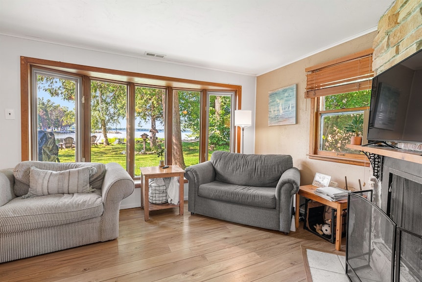 Lakefront Cabin With Game Room And Great Fishing - Door County, WI