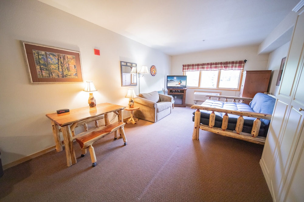Studio With A Quick Walk To River Run! - Keystone, CO