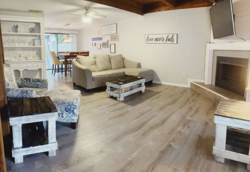 Beautiful Open Home Minutes To Siesta Key Beach - 새러소타