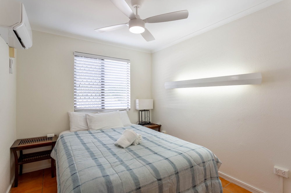 Driftwood On The Beach - Sea View Unit 10 - Yeppoon