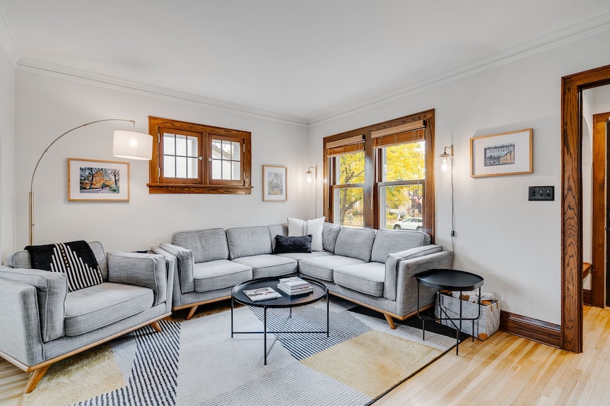 Minnestay* Nokomis Blue | Quiet - Bloomington