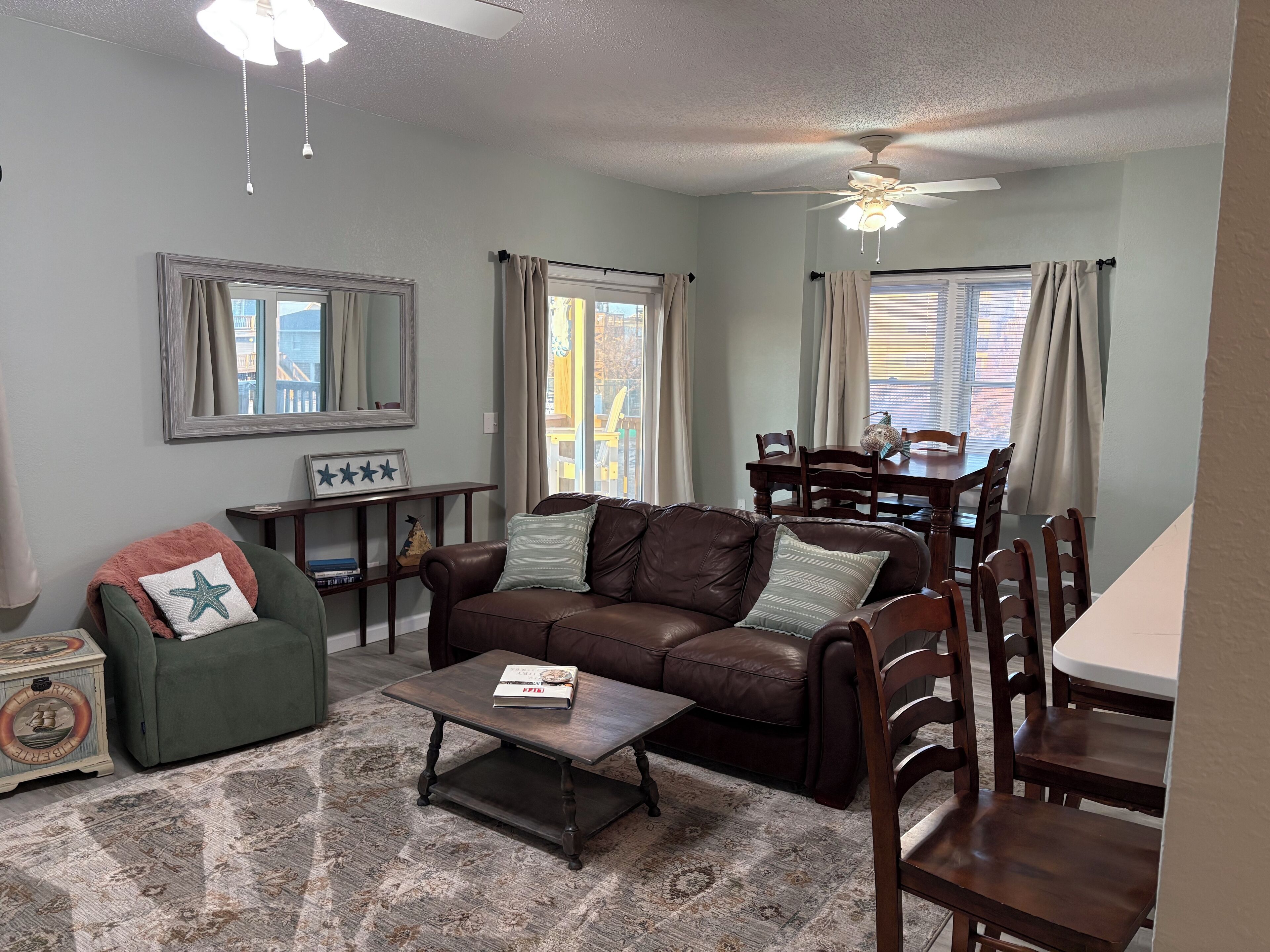 Newly Remodeled. Steps Away From The Ocean! Condo In Kill Devil Hills. - Kill Devil Hills, NC