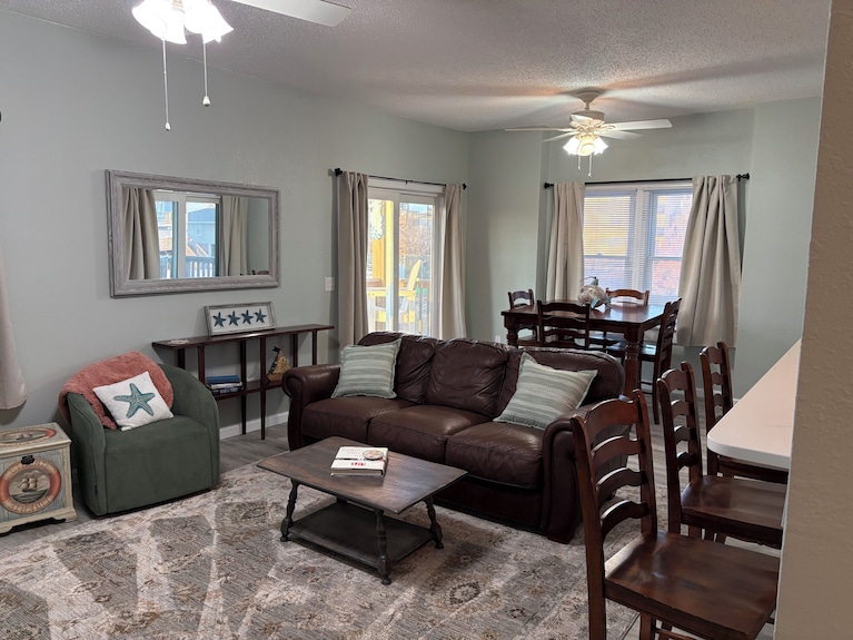 Newly Remodeled. Steps Away From The Ocean! Condo In Kill Devil Hills. - Kill Devil Hills, NC