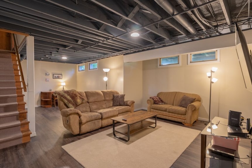 A 2000 Sq Ft Family Home W/ 2 King Bed + Game Room - A Home Away From Home In A Flourishing & Inviti - Minnesota