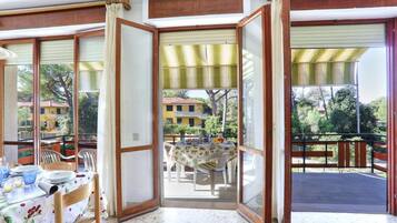 Apartamento, 2 quartos, varanda, vista para o jardim | Lounge