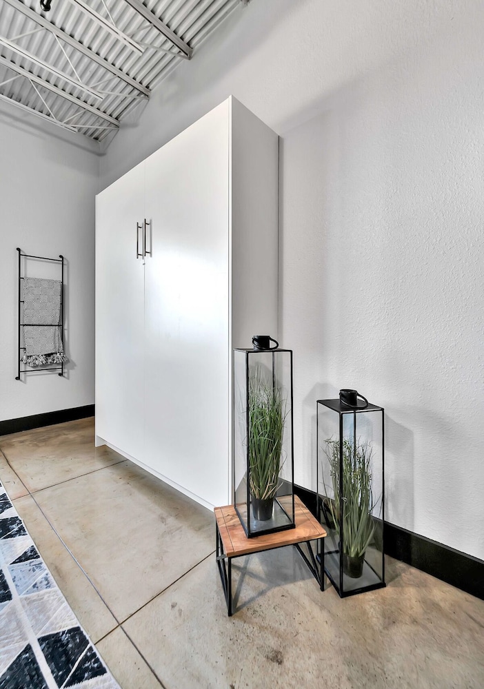 Silo Boho Bungalow - Downtown Waco - Waco, TX