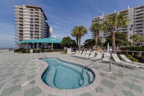 Apartamento em Condomínio Fechado (Edgewater Tower 2 Unit 505 (2/2)) | Exterior