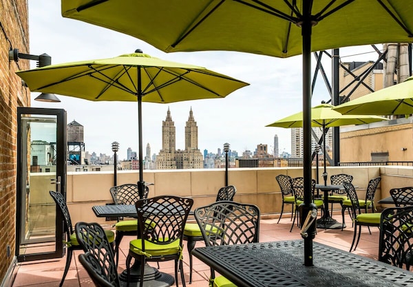 Spacious Room Perfect For Extended Nyc Stays, Kitchenette Included - Columbus Circle – Manhattan