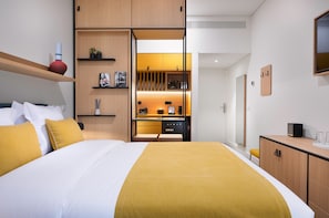 Roupa de alta qualidade, camas de colchão Select Comfort, minibar 