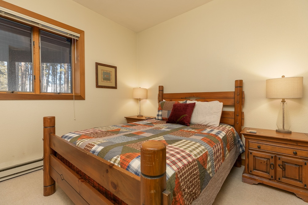 Grand Antler Lodge: Spacious, Updated, Sleeps 16 - Colorado