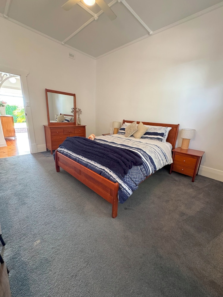 In The Heart Of Port Lincoln - 보스턴