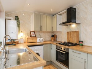 Casa de campo | Cozinha privada | Geladeira, chaleira elétrica, torradeira