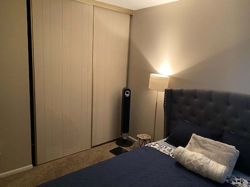 Cute & Cozy Ranch Home - Columbus, OH