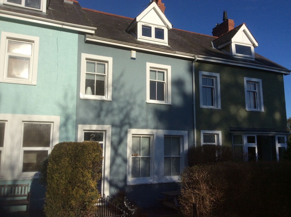 Lovely 4-bed Victorian House In Bangor By The Sea - Bangor, UK