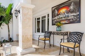 8 quartos, acesso à internet de alta velocidade