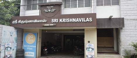 Fachada da propriedade