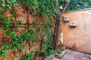 Apartamento Básico, várias camas | Terrenos do alojamento