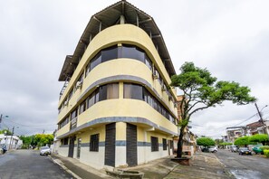 Fachada da propriedade