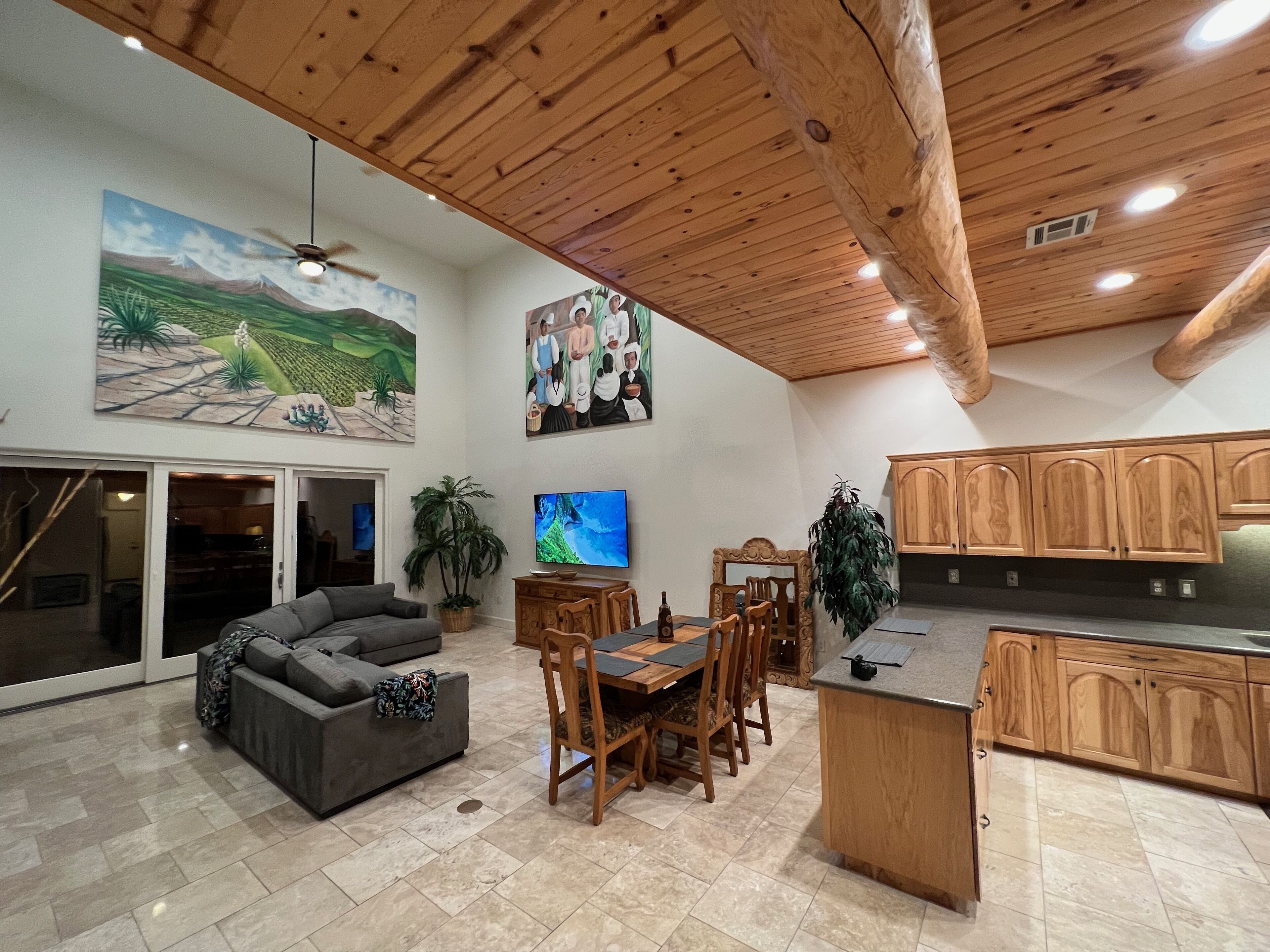 Awesome 3 Bedroom On The 1st Green Of Arrowhead Golf Club - Sun City, AZ