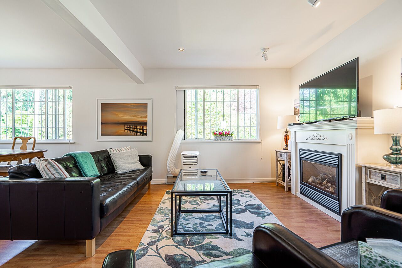 Tsawwassen Lovely Private Coach House - Walk To Shopping, Beach And Restaurants. - Point Roberts, WA