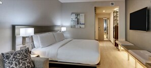 1 quarto, minibar, secretária 
