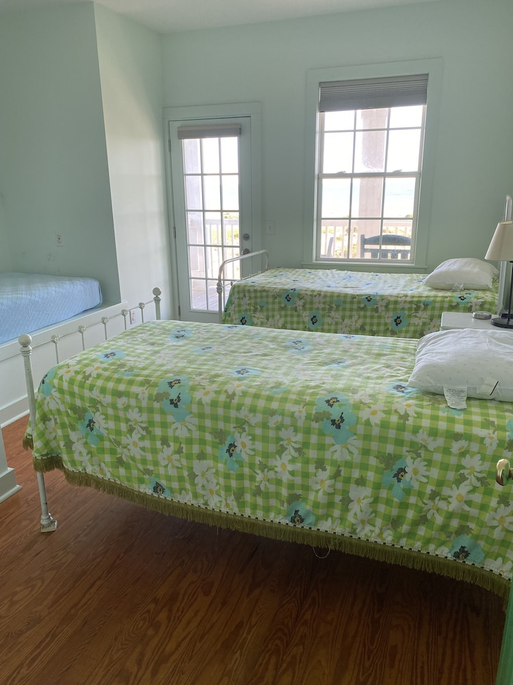 Oceanfront Historic Gem On Great Block - Wrightsville Beach, NC