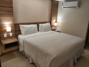 Executivo Superior | Frigobar, cofres nos quartos, escrivaninha, cortinas blackout