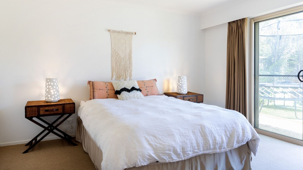 Free Night On Us This Winter At Eight Mitchell - Mollymook