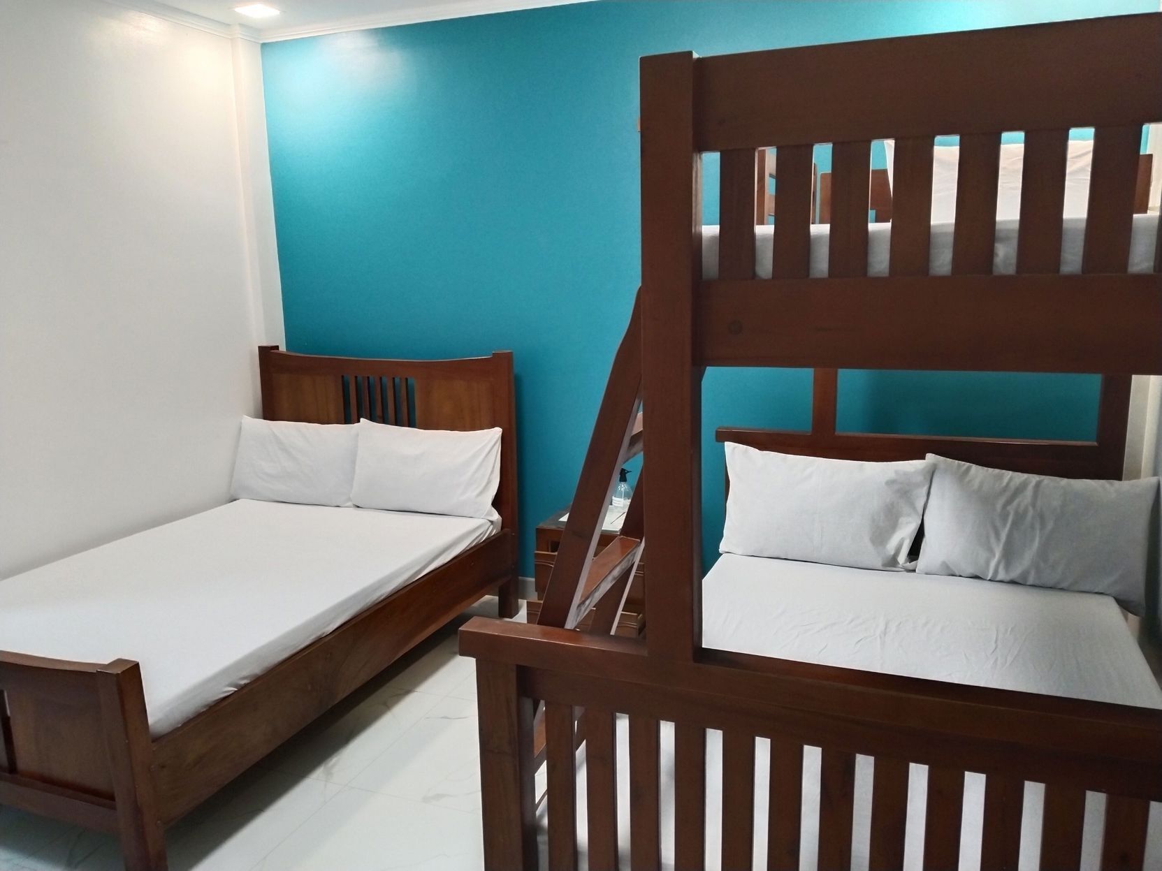 Cofre no quarto, Wi-fi grátis, roupa de cama fornecida 