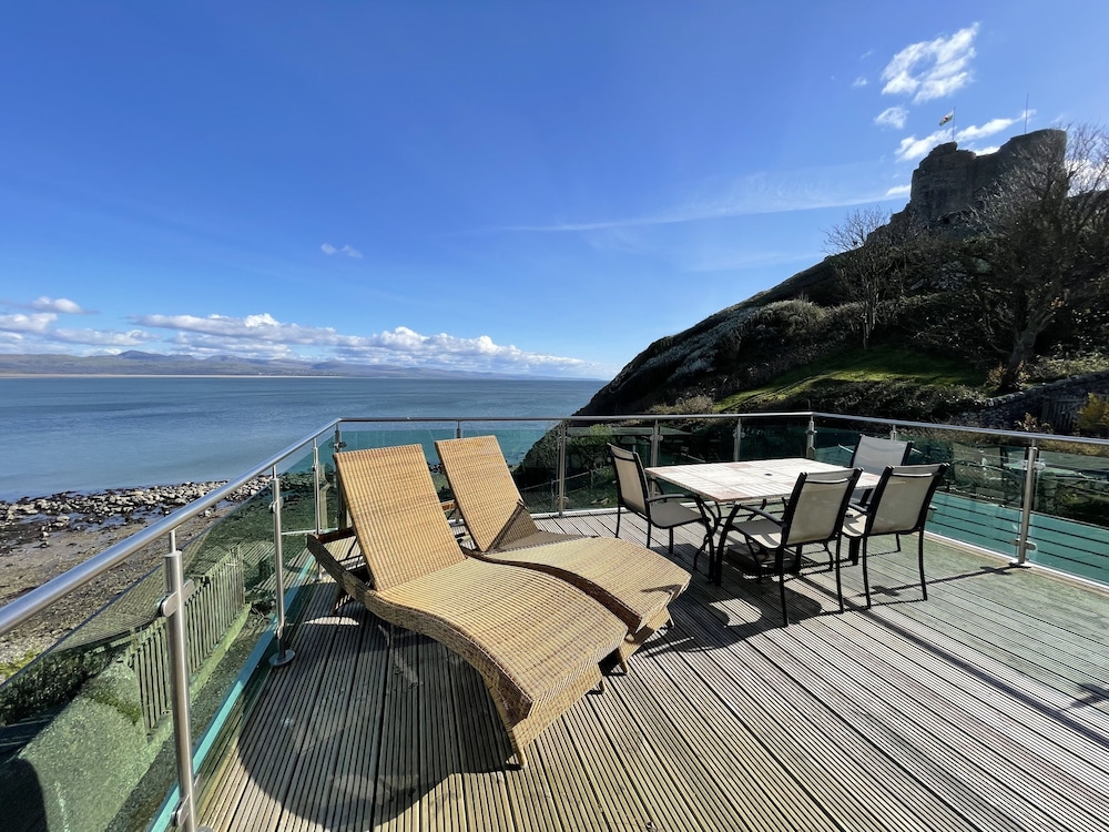 Awel Y Mor - Criccieth