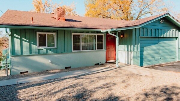 Ely Farm House. Near Yosemite National Park! - Oakhurst