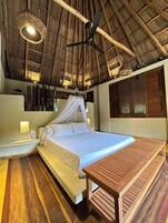 Vila luxo | Cofres nos quartos, Wi-Fi de cortesia, roupa de cama