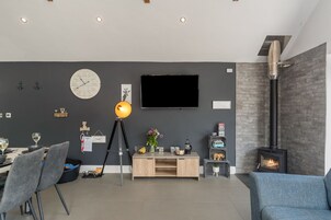 Casa de campo, acessível, banheiro privativo | Lounge