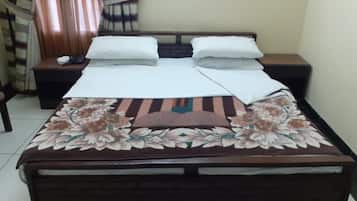 Quarto Duplo ou Twin Deluxe | Wi-fi grátis, roupa de cama fornecida