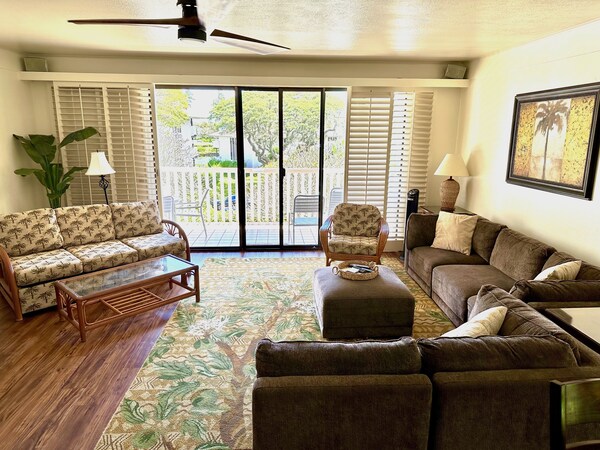 2\/2 Beachfront Resort W Ac, Poipu Bch, Kiahuna Gardenview, Pool\/gym\/courts - Kauai, HI