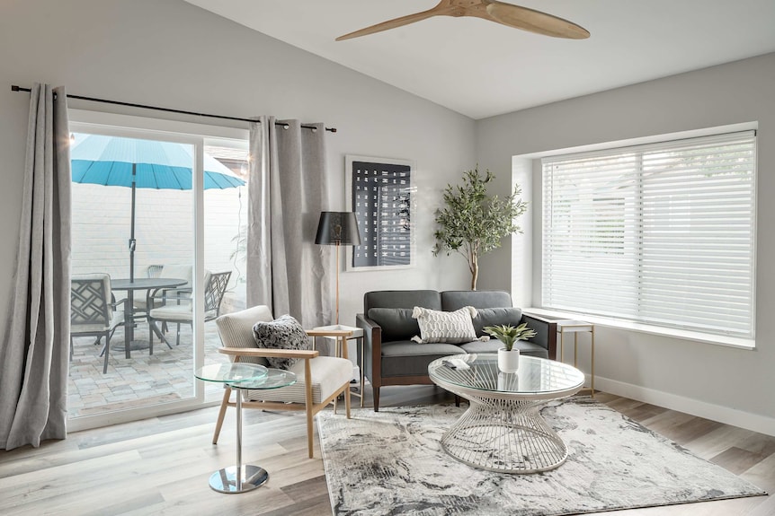 Casa Evergreen: Outdoor Grille, Patio W/ Putt! - Mesa, AZ