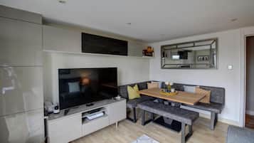 Apartamento, 1 cama queen-size e sofá-cama | Sala