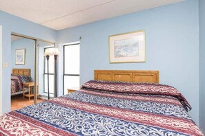 Apartamento em Condomínio Fechado, 1 quarto | 1 quarto, ferro/tábua de engomar, Wi-fi grátis