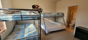 Apartamento em Condomínio Fechado, 2 quartos | 2 quartos, ferro/tábua de engomar, Wi-fi grátis