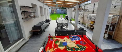 Casa, 5 quartos, terraço, vista para o jardim | Terraço/pátio interior