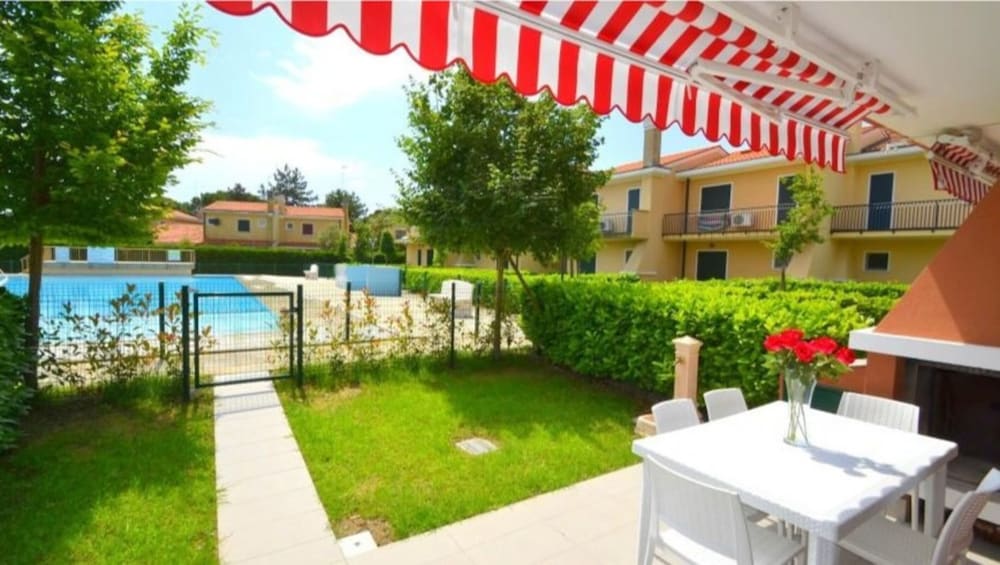 Terraced House With Swimming Pool - Bibione