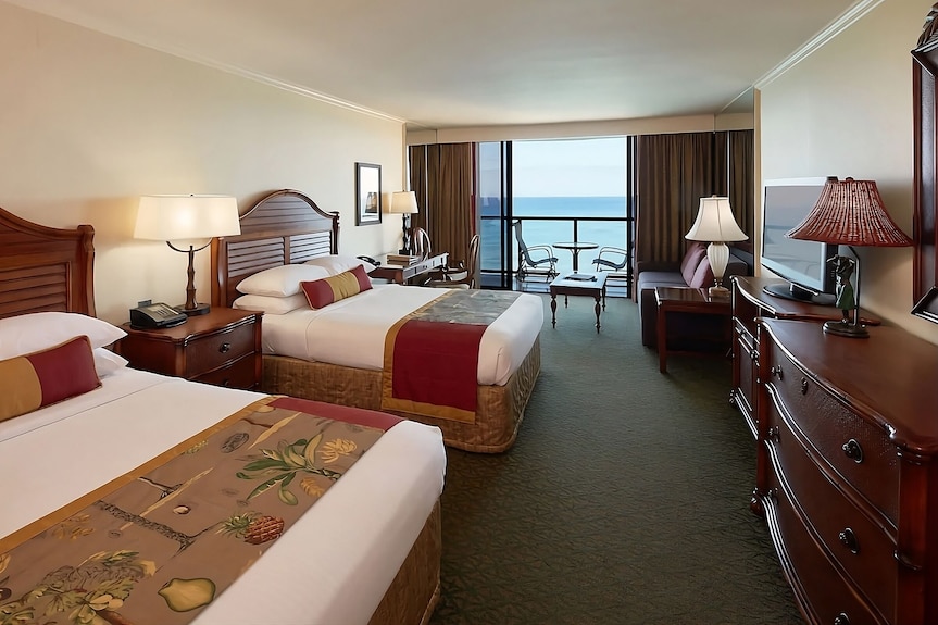 Oahu Dream! 3 Amazing Units, Minutes To Waikiki Aquarium, Waikiki Beach Walk - Honolulu, HI