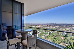 Apartamento Cidade, 2 quartos, vista para a montanha | Terraço/pátio interior
