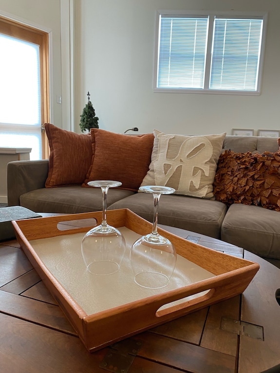 Beautiful Historic 3br Duplex! - Frances Slocum State Park, Wyoming