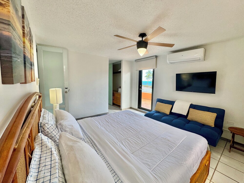Beach-in Beach-out! Newly Renovated Bath Oct.31 2025! - Puerto Rico