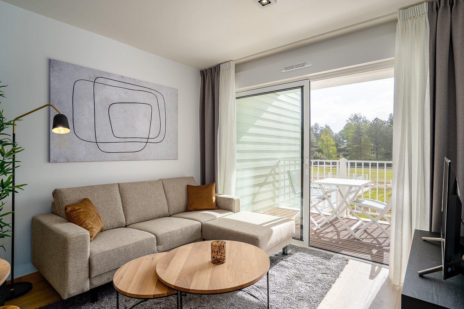 This Suite Offers A Bedroom With A Double Bed And A Sleeping Corner With A Bunk Bed. - Le Touquet