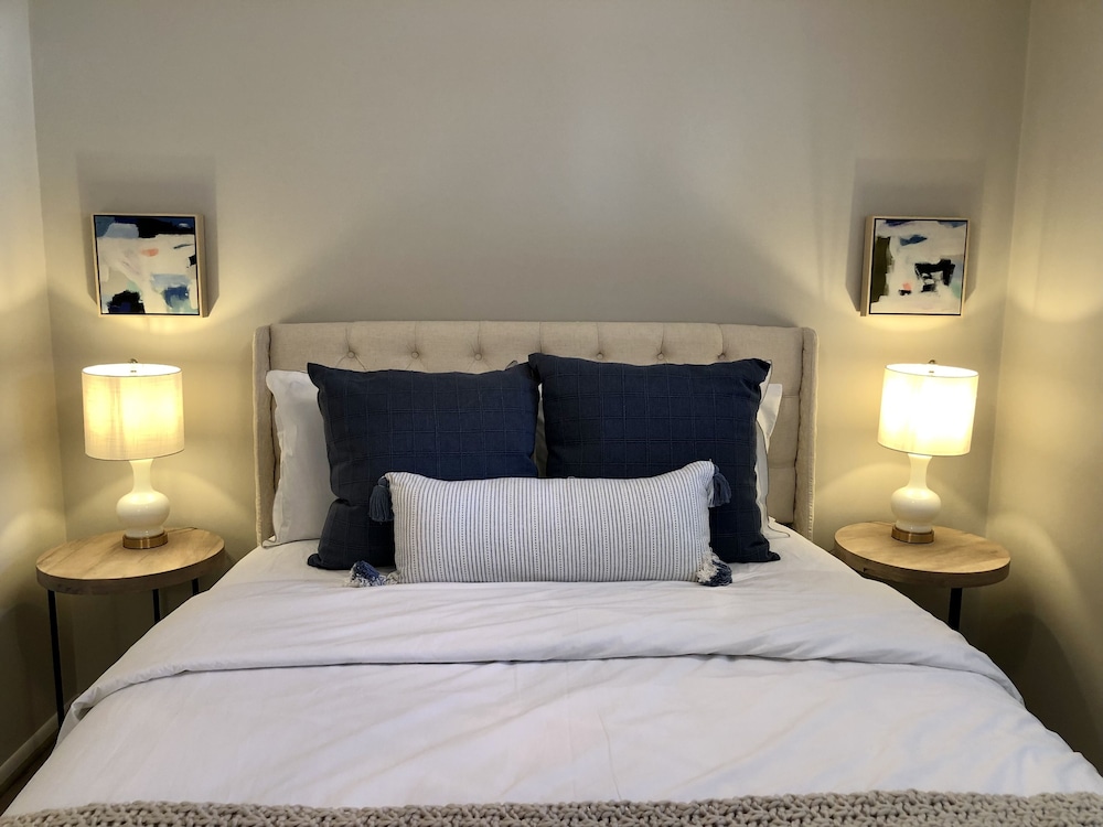 Cute & Cozy Near Cornell --1 Bedroom 1 Bath - Ithaca, NY